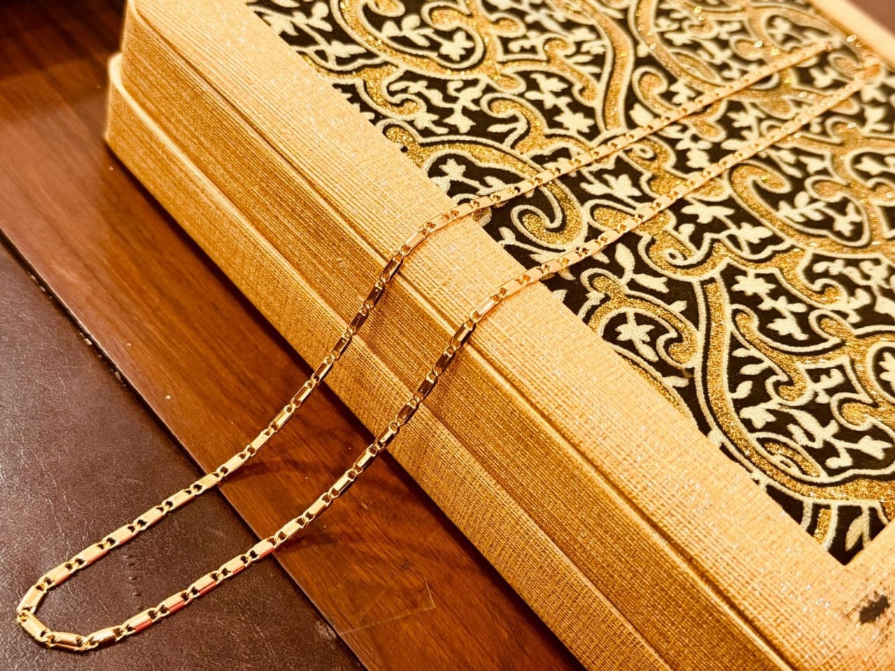 Goldplated imported chain – Diamond Emitations