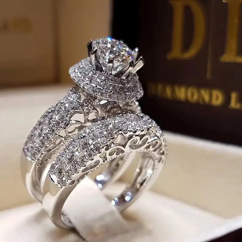 IMPORTED DOUBLE RING – Diamond Emitations