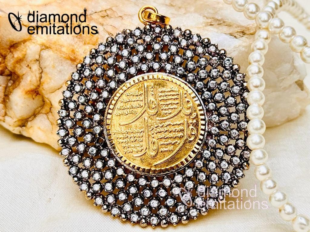 Pendants 8 – Diamond Emitations